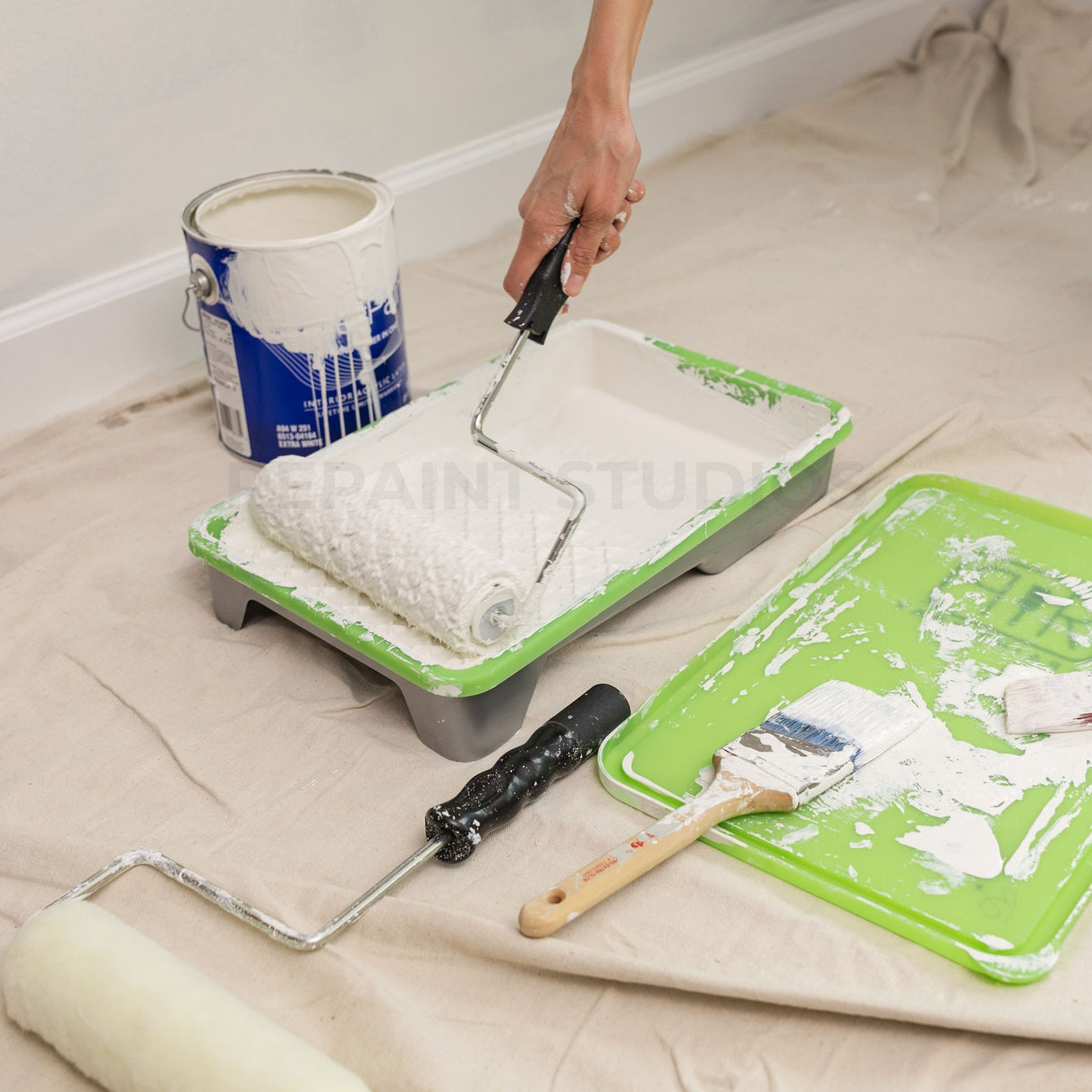 Eco-Friendly Paint Tray with Lid | Sustainable Paint Tray Design ...